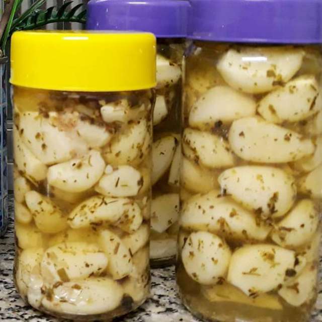 Alho em Conserva no Azeite - Comidinhas do Chef