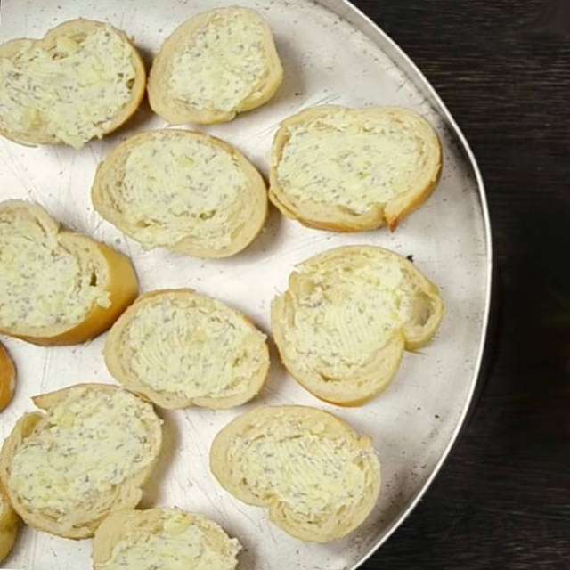 Torrada Temperada com Alho - Comidinhas do Chef